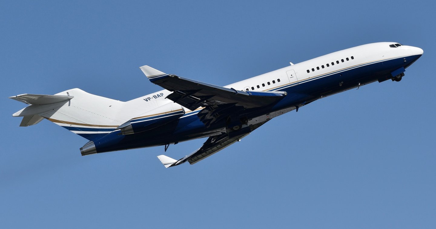 The Final Flight of a Legend: The Last flight of a 727-100 ...