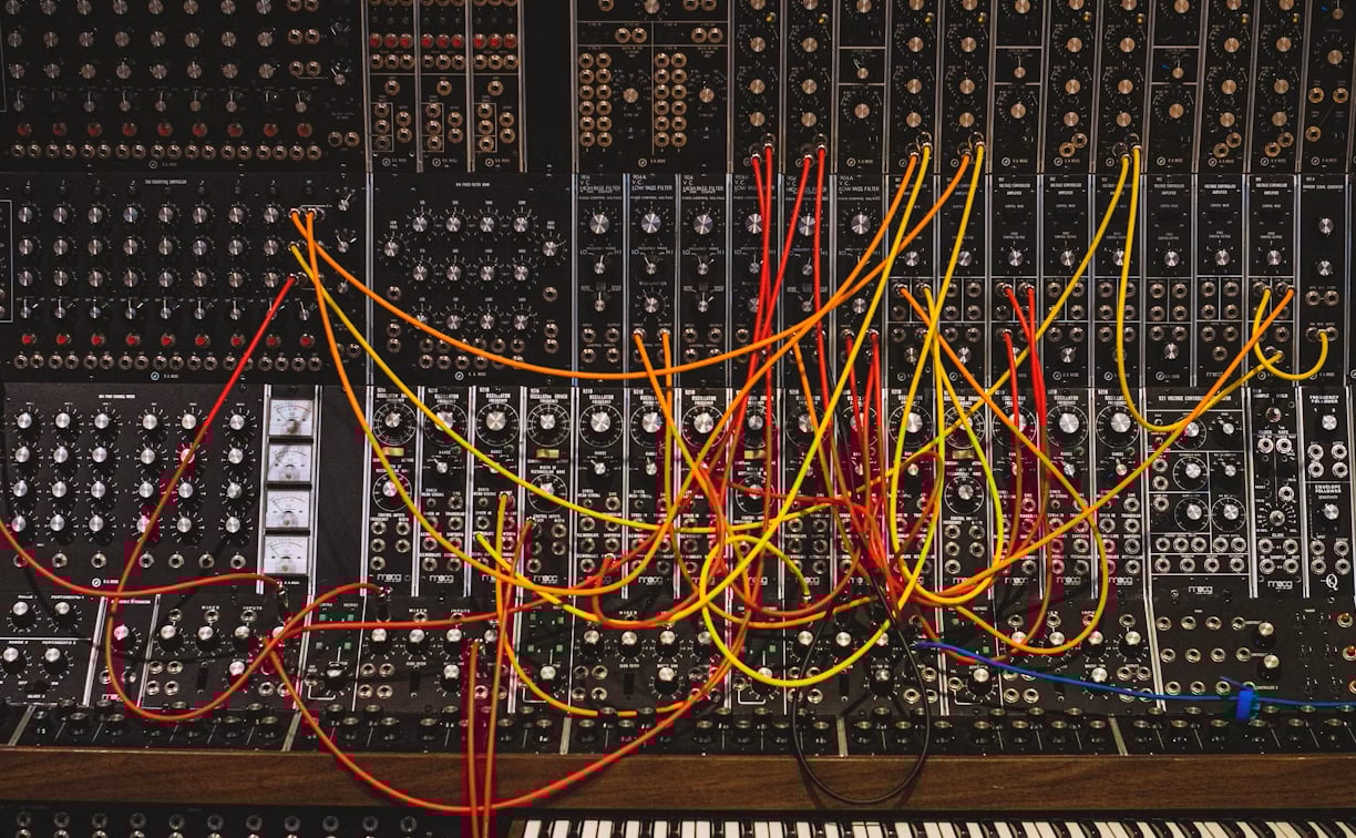 The History of MIDI: How This 1980s Tech Changed Modern Music Forever ...