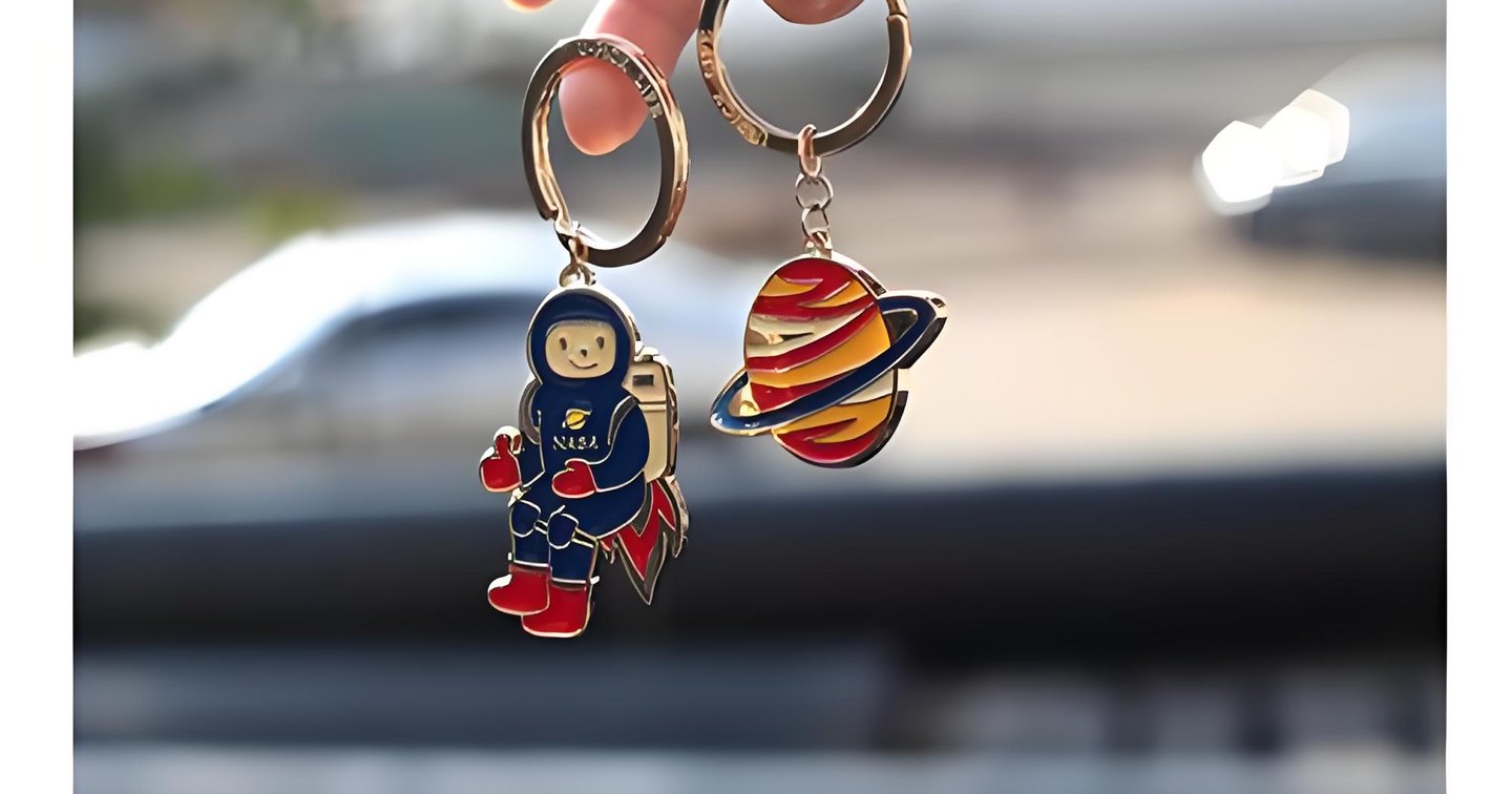 Custom Keychains – Metal, Acrylic, PVC & Enamel Keychains | CreatePins