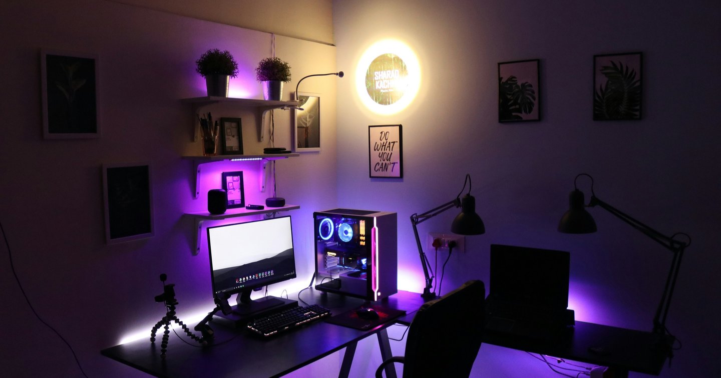 Best Ergonomic Gaming Desks for Long Sessions: Performance, Comfort ...