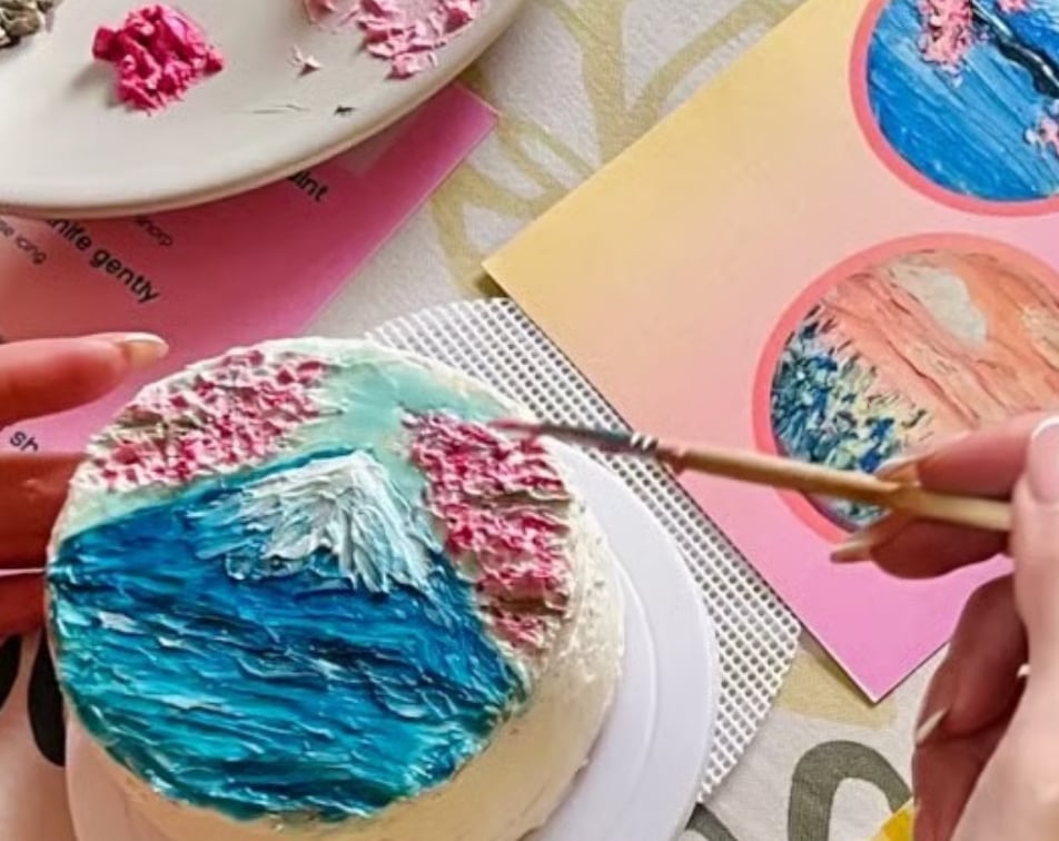 International Women's Day Cake Painting & Sip Workshop in Amsterdam ...