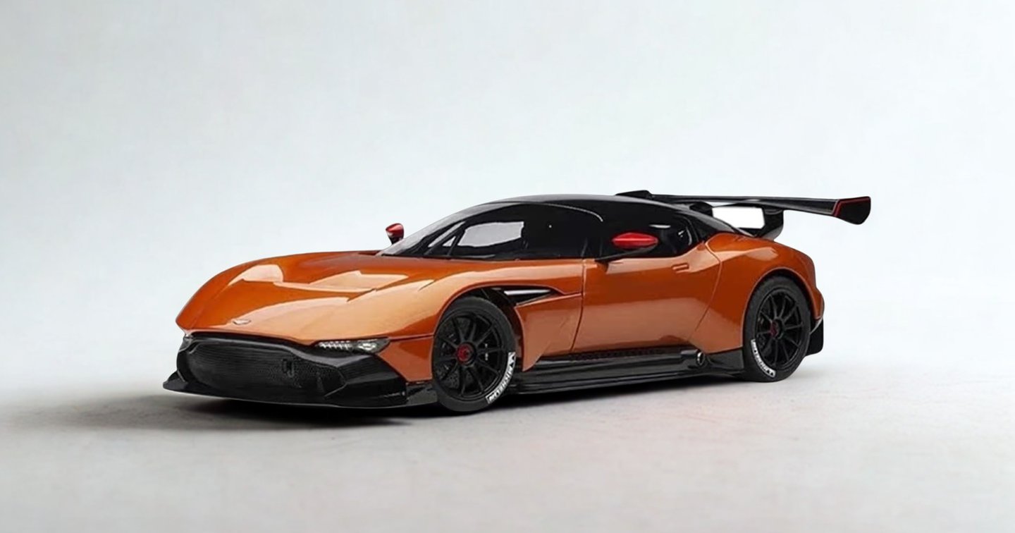 Aston Martin Vulcan Miniature 1:18: The Track Hypercar That Became a ...