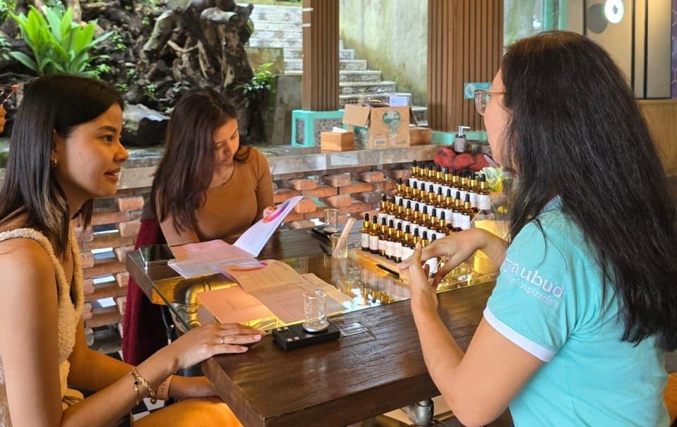 Create Your Own Perfume in Bali | Svasensa Ubud Workshop | Svasensa ...
