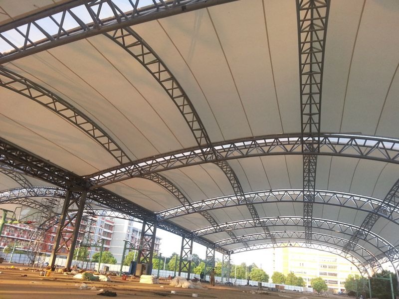 atap membrane tensile untuk lapangan padel | Spesialis Canopy Membrane