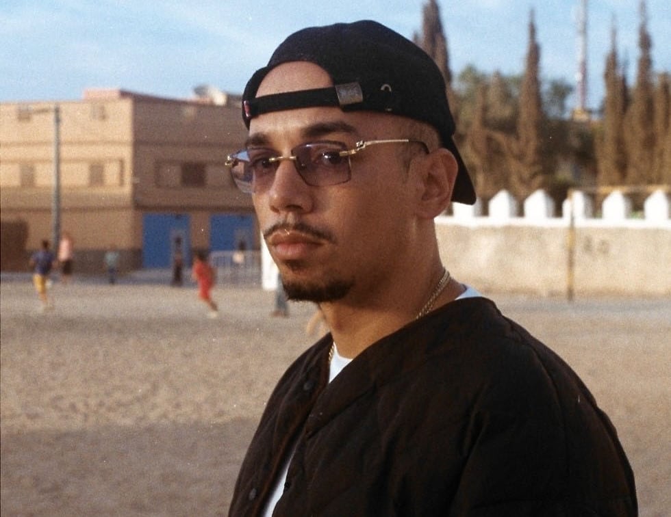 Benny Adam : L'artiste à l'identité plurielle | Maison Choukrane