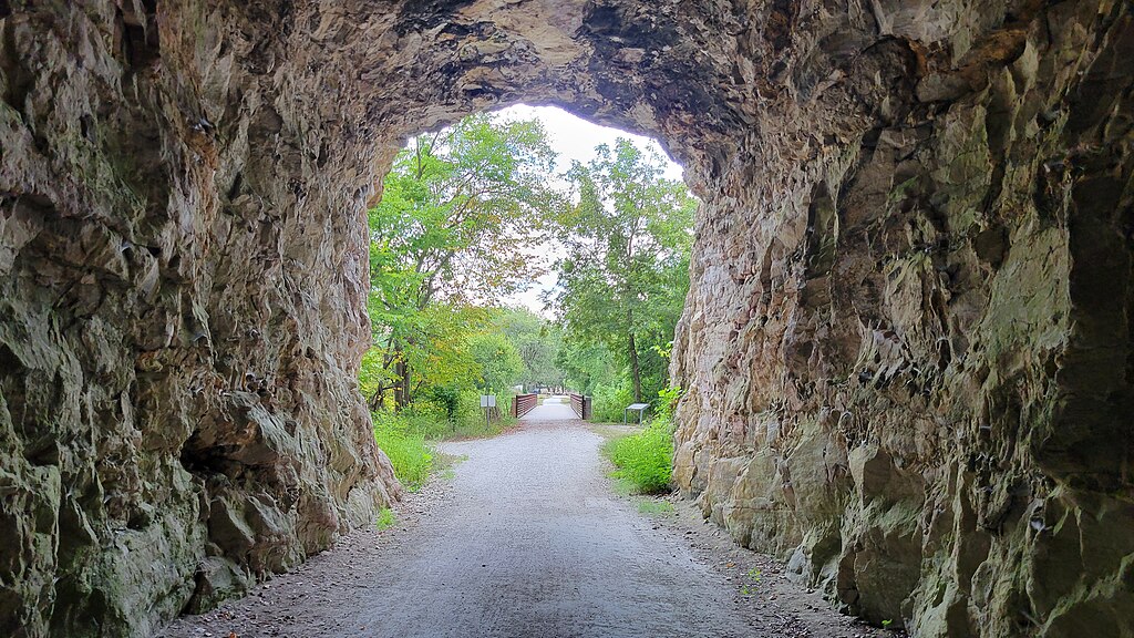 Weaving Through the Countryside on the Katy Trail | Bike Trail Journal