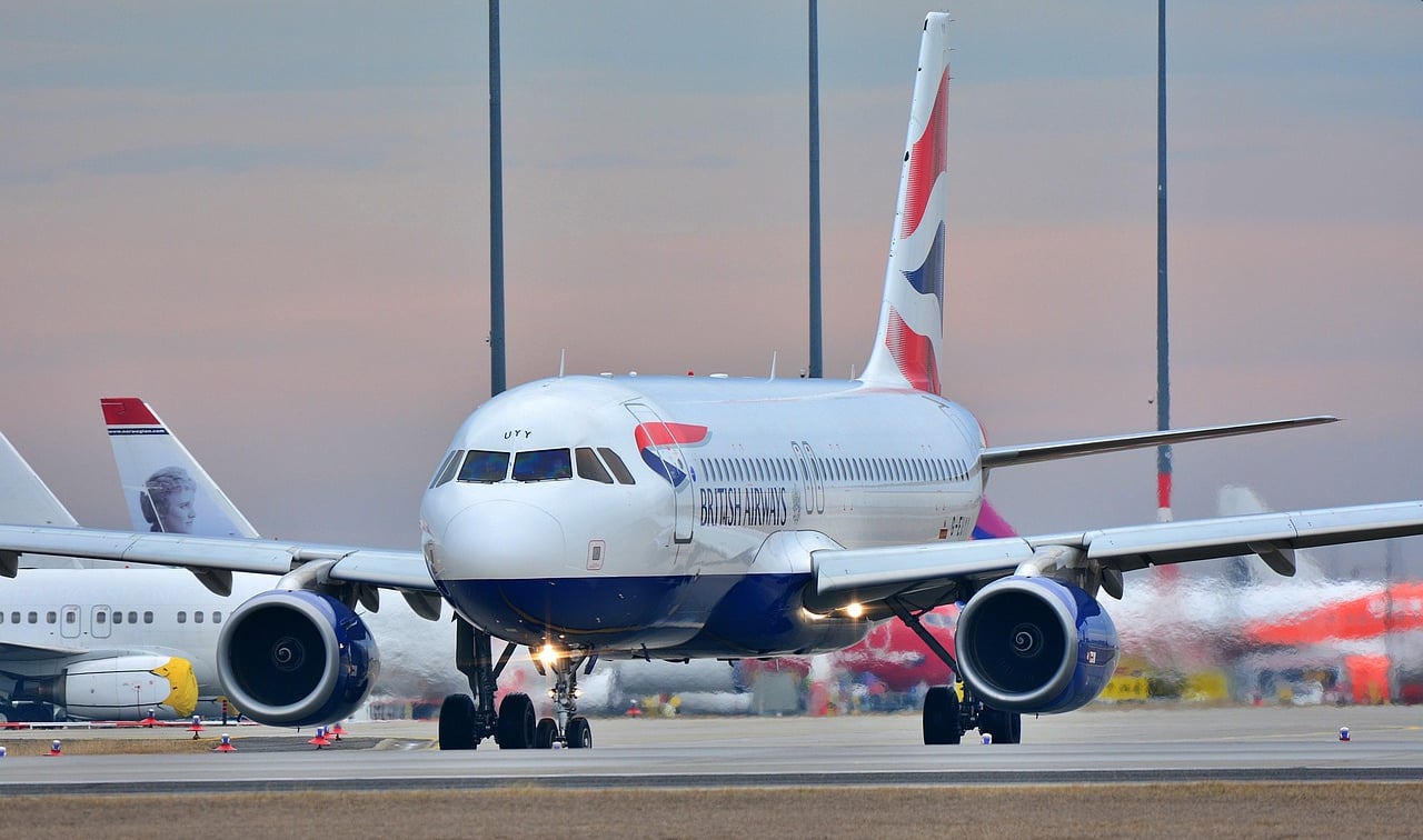 Do You Need a UK ETA for Connecting Flights? Transit Rules Explained (2025)