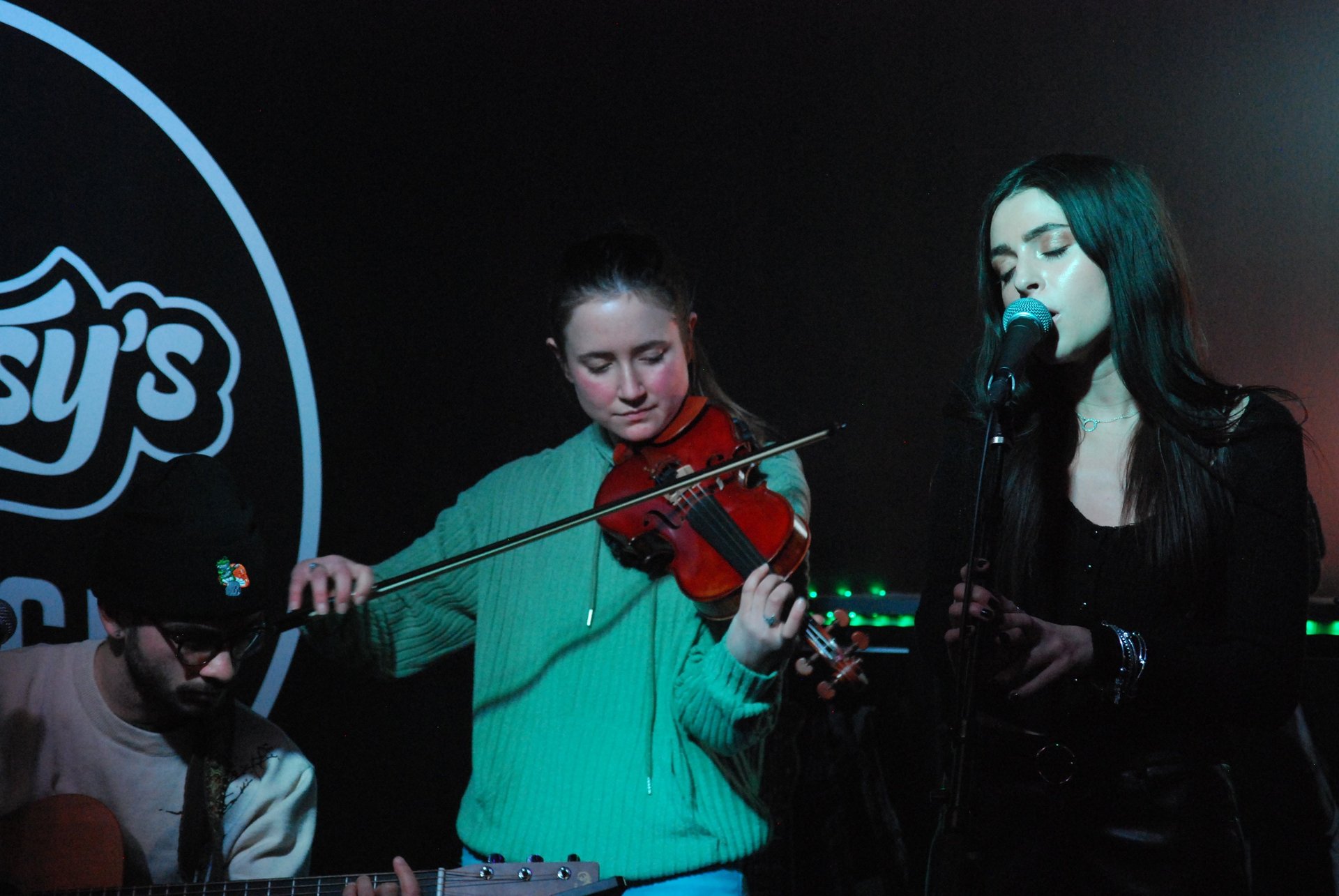 Landing Page for Rochester NY Indie/Folk Band Ivy's Home | Ivy's Home