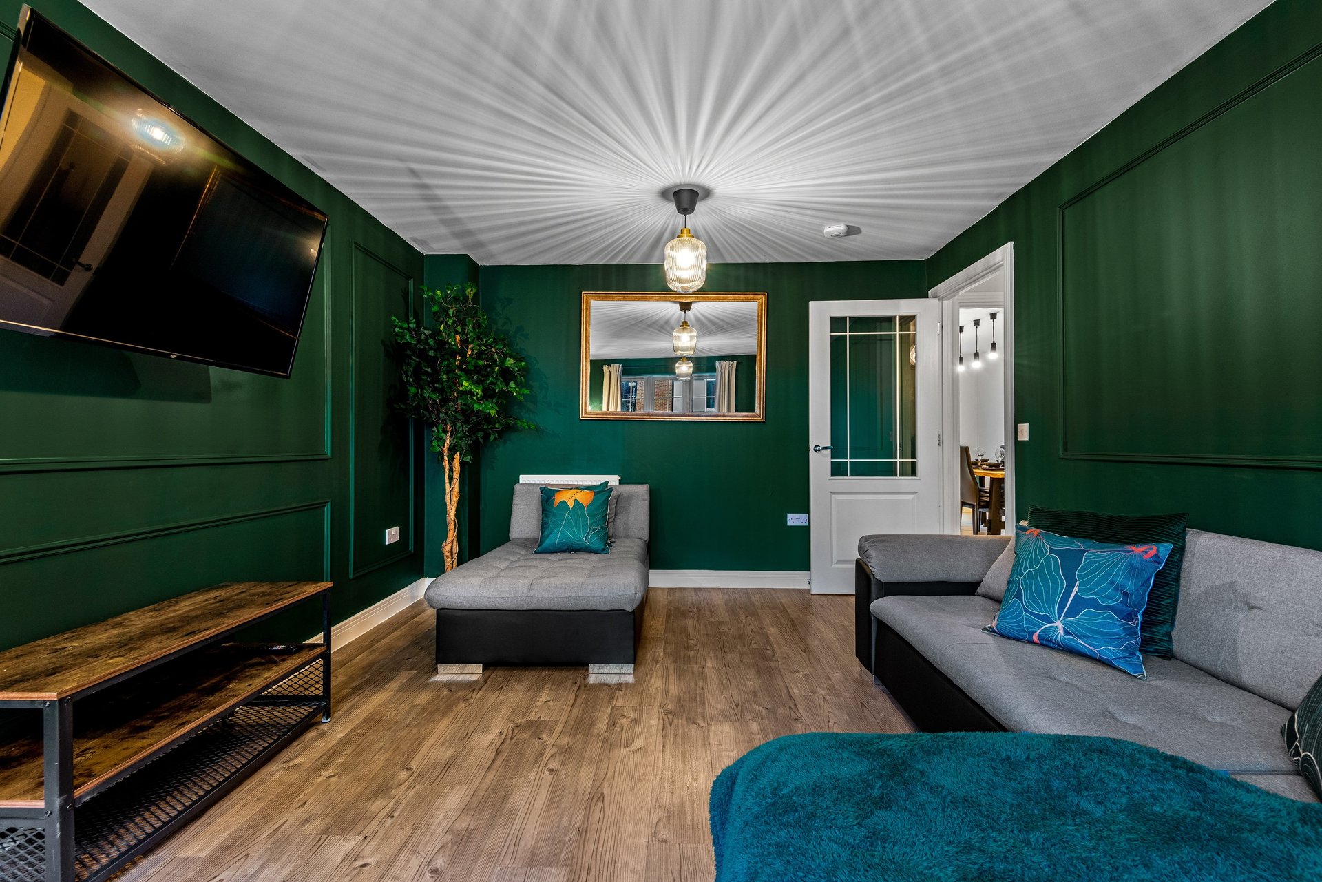 Luxury Serviced Accommodation | Sahara Suites