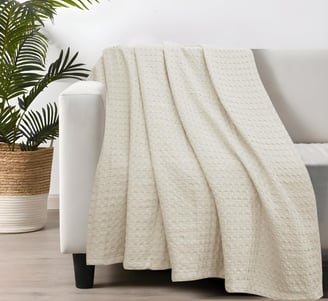 Shop Premium Home Textiles and Bed Covers Online | Bunduq Company
