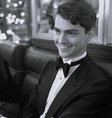 Qui nous sommes | La ballerine et le monocle